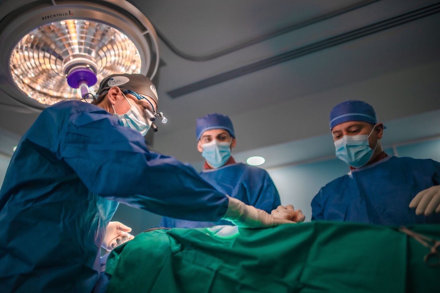 ¿Qué son Hernias Cervicales? Síntomas, Tratamientos y Consejos